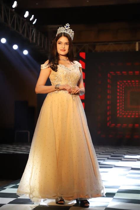 Shweta Mehta Modi A Trailblazing Woman Of Many Hats Fox Story India