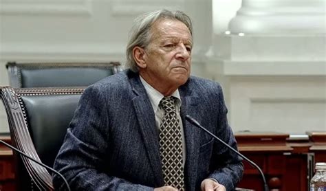 Иванов За Уставот и неговиот Пленковиќ му го плесна Iportal