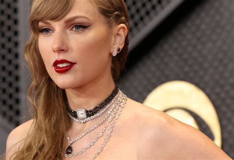 테일러 스위프트 슈퍼볼 행사 총격 유족에 1억 원 전달 노컷뉴스