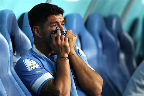 How Luis Suarez Went From Triumph To Tears In 10 Pictures The Athletic