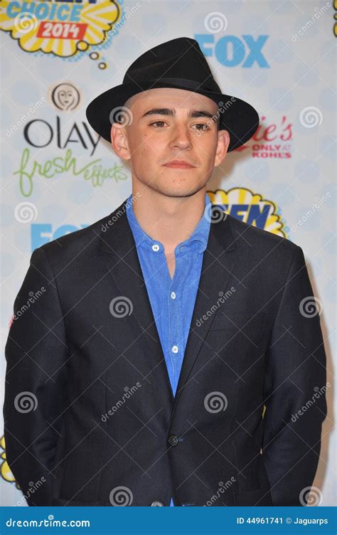 Charlie Rowe Editorial Photo Image Of Famous Choice 44961741