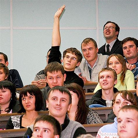 Студенты объяснили почему бросают вузы Институт Обучение Студент Программа Образование