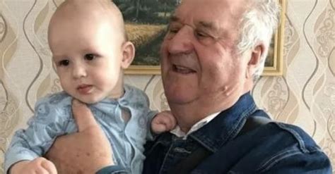 Коли Люба приїхала в село відвідати батька вона розповіла йому свою