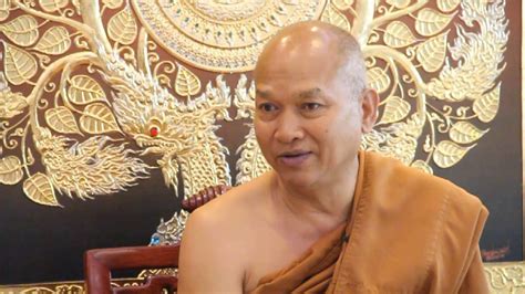 บอกบุญ “วัดพระบาทน้ำพุ” ขอบิณฑบาตรขนมปัง ข้าวสาร เพื่อช่วยสองพันชีวิต พลังจิต