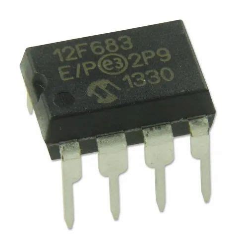 microchip pic microcontroller 128 bytes 10 bit pdip specification and features