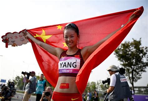 一骑绝尘！杨家玉夺得巴黎奥运会田径女子20公里竞走金牌