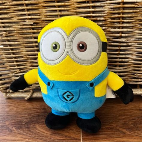 Universal Toys Universal Bob Minion Yellow And Blue Stuffed Plush