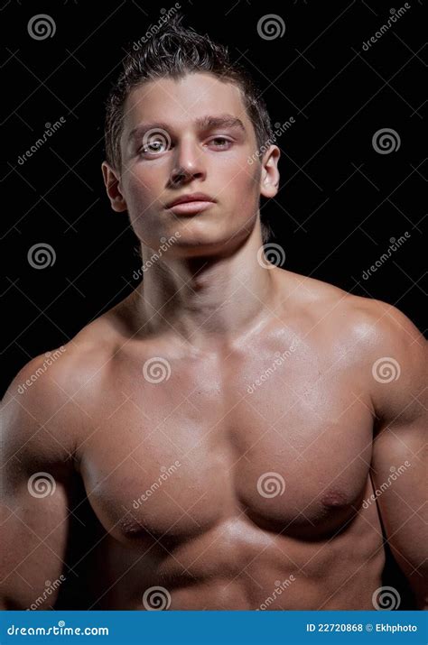 Portret Van De Spier Jonge Naakte Sexy Jongen Stock Foto Image Of