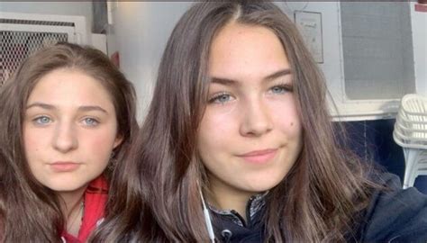 What Is Dr Michelle Oakleys Daughter Willow Oakley Doing Now Age Wiki