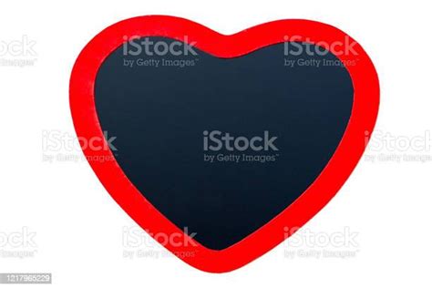 빈 녹색 칠판 질감은 흰색 벽에 걸려 있습니다 그린 보드와 흰색 배경에서 이중 프레임 배경 배경 화면 및 복사 공간에 대한 이미지 텍스트를 추가 하기 위한 빌 보드 나무