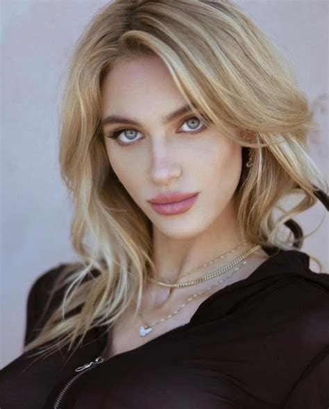 Emma Davies Image