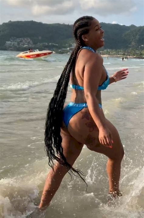 She S Bad Shesfreaky