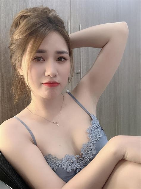 Hồ Ngọc Huyền Châm Mo