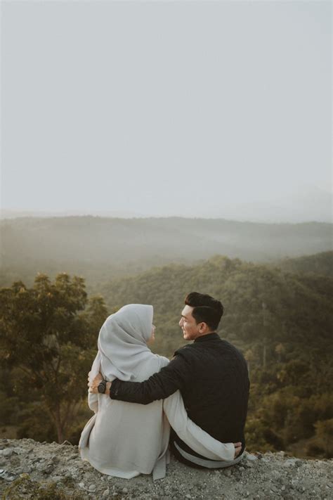 Prewedding Photoshoot Outdoor Gambar Perkawinan Pose Fotografi Desa