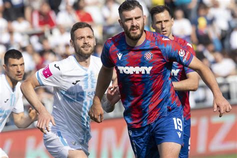 Slobodna Dalmacija Promjene U Sastavu Elez Starter Poslije čak 11 Mjeseci Dajaku Nakon Više