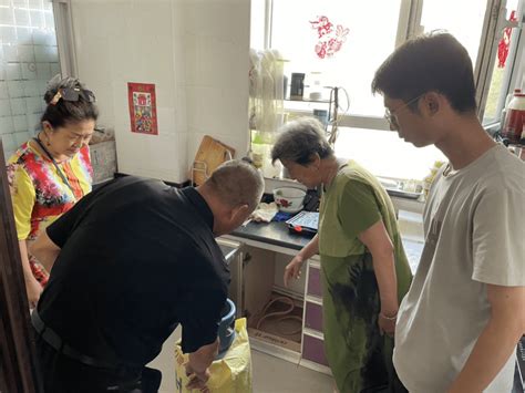 新时代文明实践高台县新建东村社区上门服务暖人心 倾听民意解难题 检查 燃气