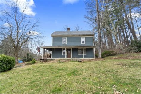 143 Center Hill Rd Barkhamsted Ct 06063 ®