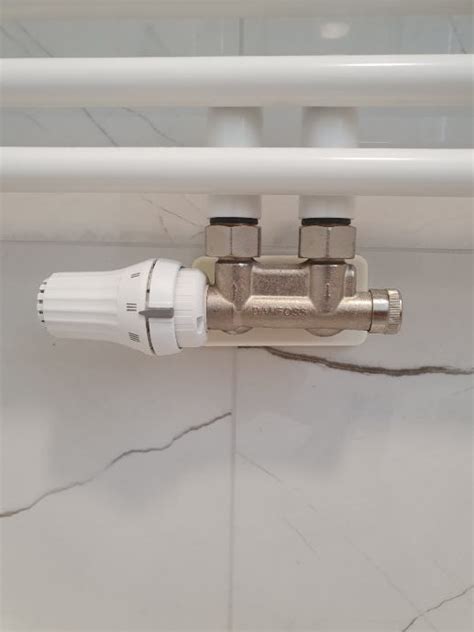 Kupaonski Radijator I Ventil Danfoss