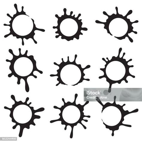 컵의 검은 액체 자국 세트 플랫 스타일로 튀는 것 잉크 튄 자국 페인트 얼룩 수집 배지 컬렉션 개체 그룹에 대한 스톡 벡터 아트