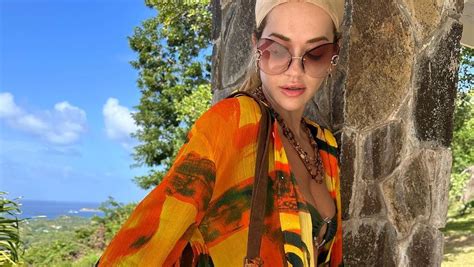 Rita Ora Hot Ass In Bikini 12thblog