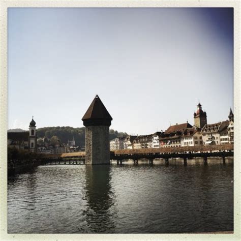 Iceberg Digital Hslu Digital Customer Experience 2017