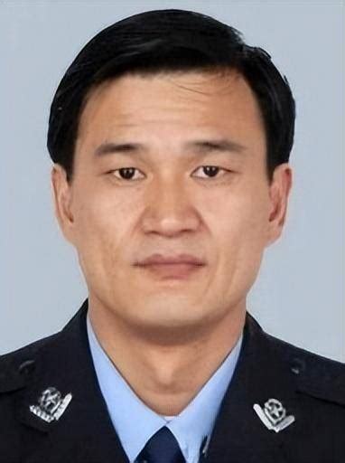 原一级警长被查：曾因12次无视组织纪律违规出入国（边）境被处分祖泽瑞丽市云南