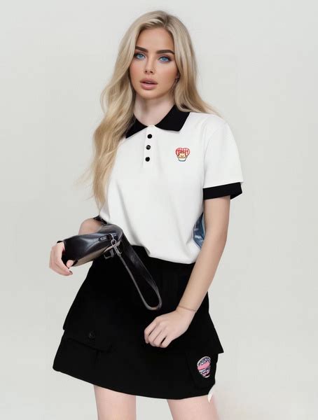 Поло Женский Miu Miu белый черный Короткий размер 48 Хлопок Орнамент облегающий Повседневный