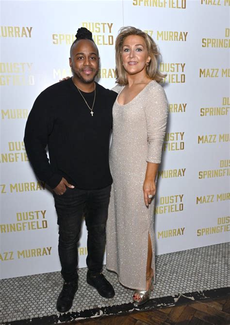 Mazz Murray Wows Audiences In Mesmerising New Show Honouring The Music