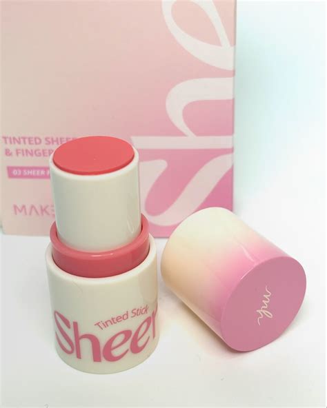 코덕 녜룽 🐰ꔛ On Instagram 제품제공 안녕하세용 오늘은 이벤트 당첨으로 받은 제품 리뷰해봤어요 💗 핑잘봄에게 너무너무 예쁜 컬러와 금색 쉬어펄이