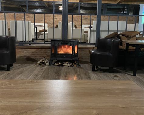 Uptown Space • აფთაუნ სფეისი