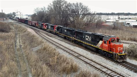 Ic Sd70s 1039 1011 And 1012 A Rare Trio Of Ic Sd70s Is S Flickr