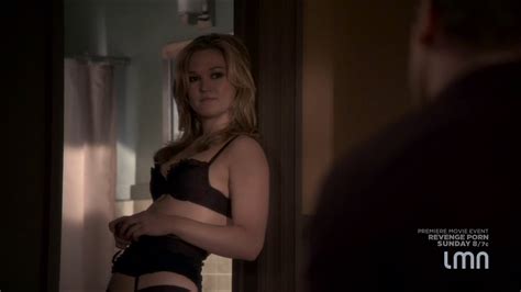 Julia Stiles