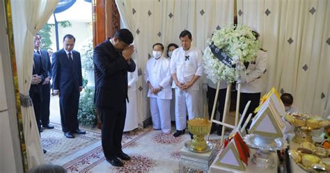 ឯកឧត្តមរដ្ឋមន្ត្រីក្រសួងបរិស្ថានដឹកនាំគណៈប្រតិភូចូលរួមគោរពវិញ្ញាណក្ខន្ធសពលោកជំទាវ ប៊ុន សុថា ហៅ