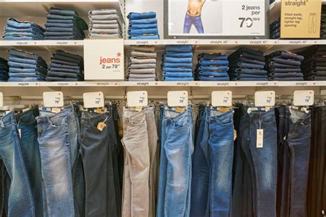 Celio store editorial stock photo. Image of italian - 134633353