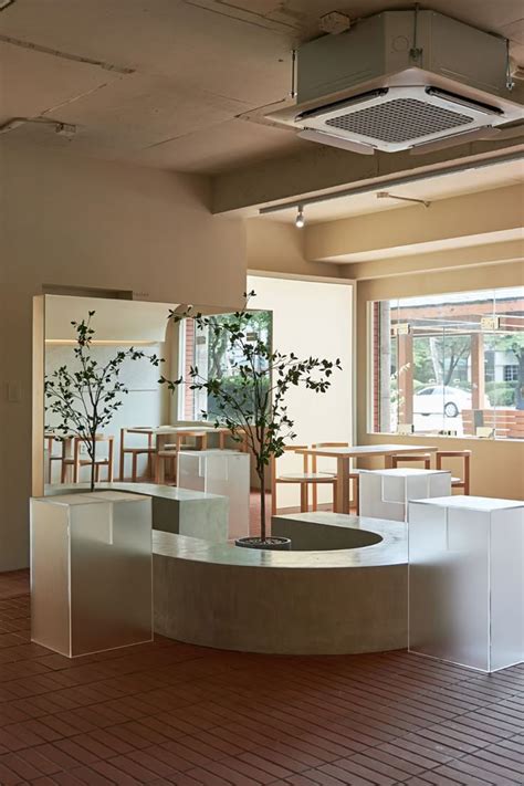 곡선으로 포인트를 준 고급스러운 30평 브런치카페 인테리어 업체 인테리어 카페 인테리어 디자인 디자인