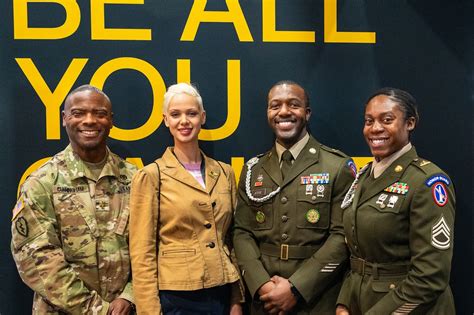 Dvids Images Ausa 2023 Streamer Visit [image 1 Of 2]