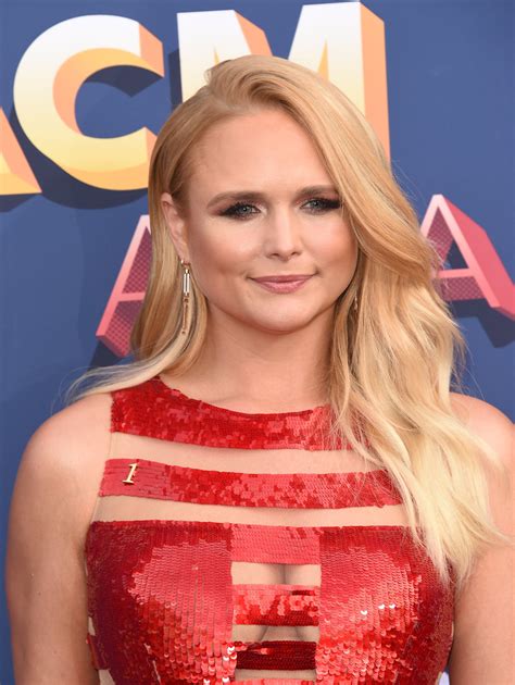 Miranda Lambert Asks The World To ‘mind Its Own Business After Being