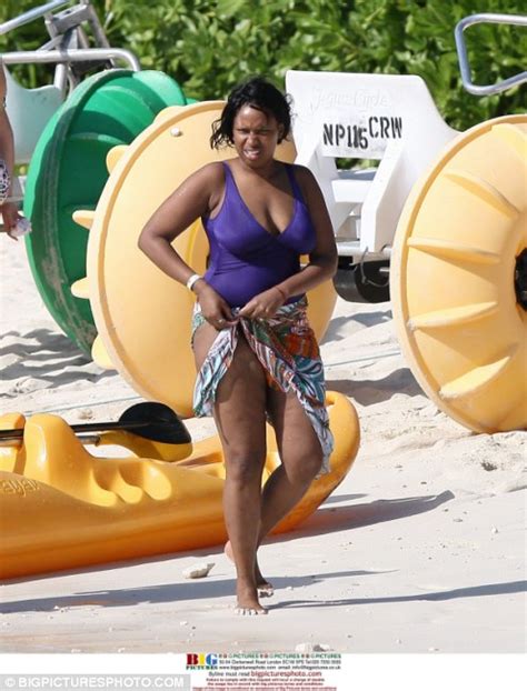 Sessao De Biquini Jennifer Hudson