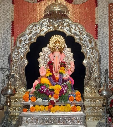 Keshavji Naik Chawl In Girgaon Mumbais Oldest Ganpati Pandal