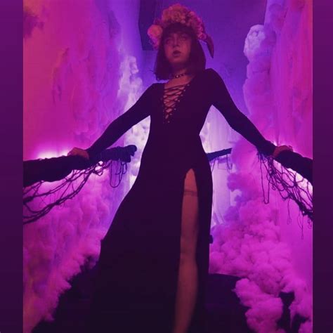 Sofia Hex Música Y Pecado Is Everybody In