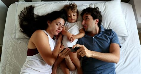 Vasectomy Vs Tubal Ligation What S The Difference Estrogenica
