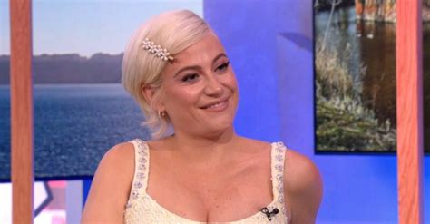 Pregnant Pixie Lott Stuns The One Show Fans As She Reveals Bump