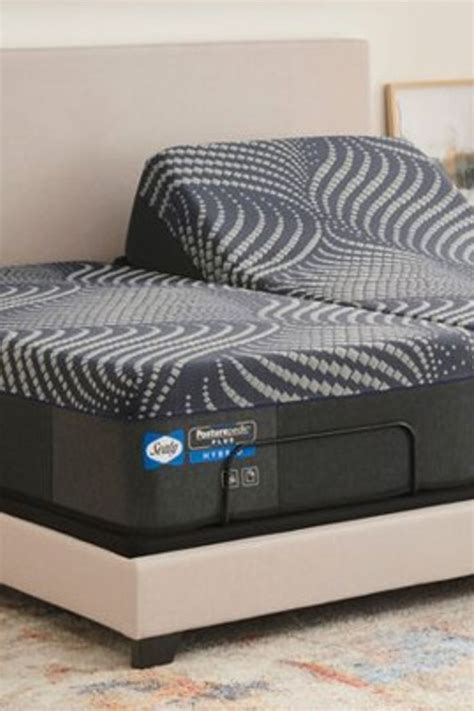 Sealy Posturepedic Plus Hybrid Brenham Soft Split Cal King Mattress In