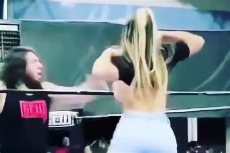 Ex Wwe Wrestler And Onlyfans Star Flashes Boobs To Distract Opponent And Send Fans Wild Daily Star