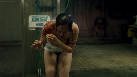 Голая Эмили Кокс в Tatort