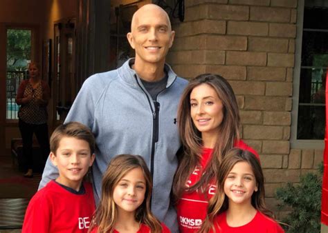 Theyre Dubbed The Most Beautiful Twins In The World Heres What They Look Like Now Page 15