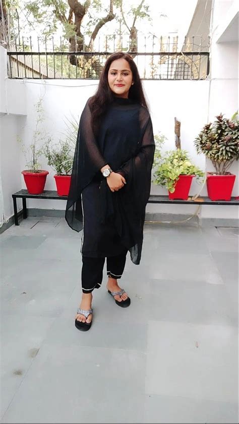 Sameeksha Dixit On Linkedin Just Black 🖤