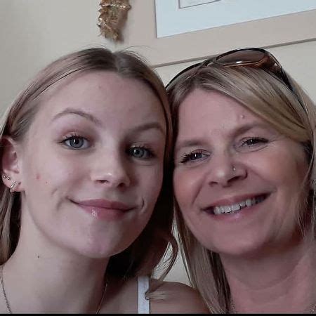 Bryony Hanby Biograhpy Gymnastics Siblings Family Sister Age Relationship Net Worth