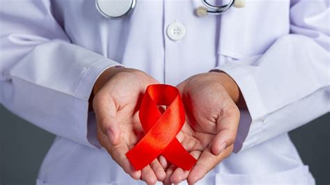 Cdc Identifies First Cases Of Hiv Transmission Via Cosmetic Needles