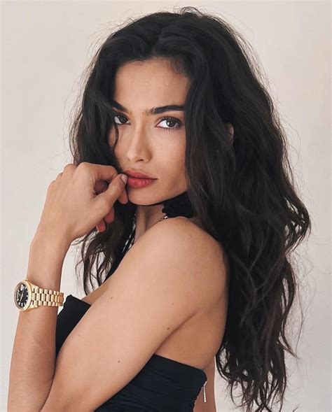Picture Of Kelly Gale